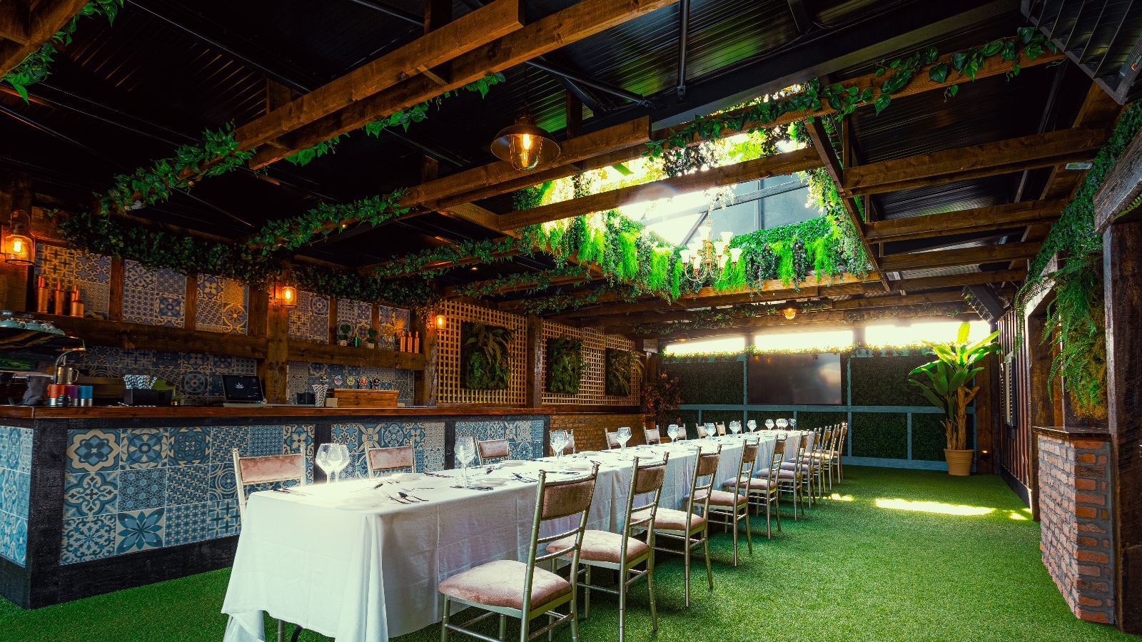 About Us | lmperial Hotel